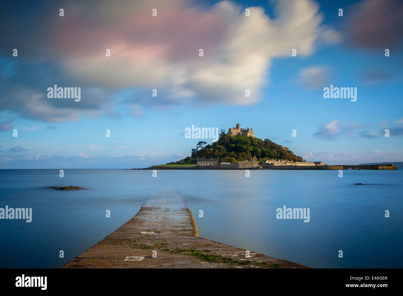 St michael's mount cornwall hi-res stock photography and images - Alamy