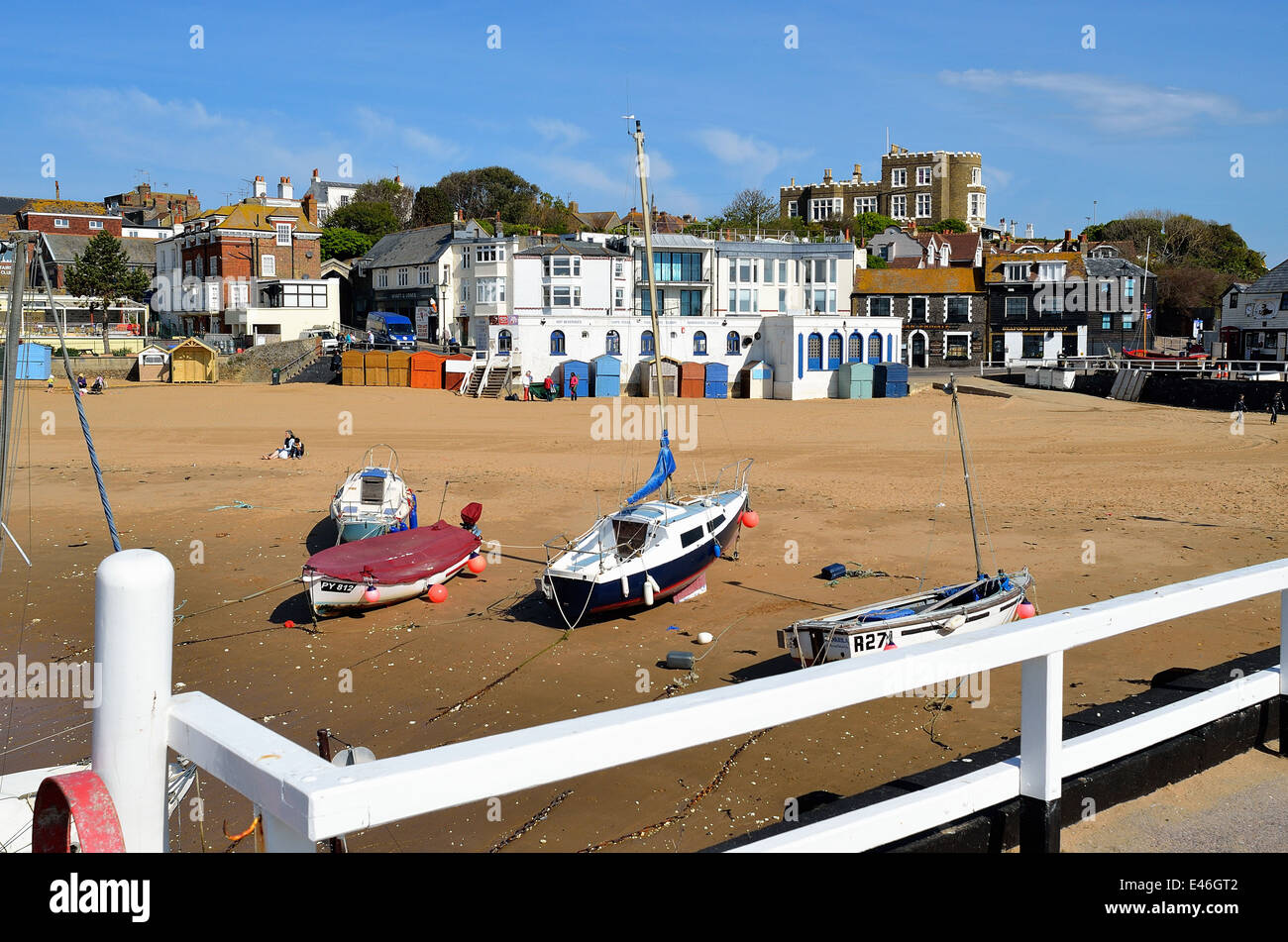 Beach and seafront in Broadstairs Kent UK Stock Photo - Alamy