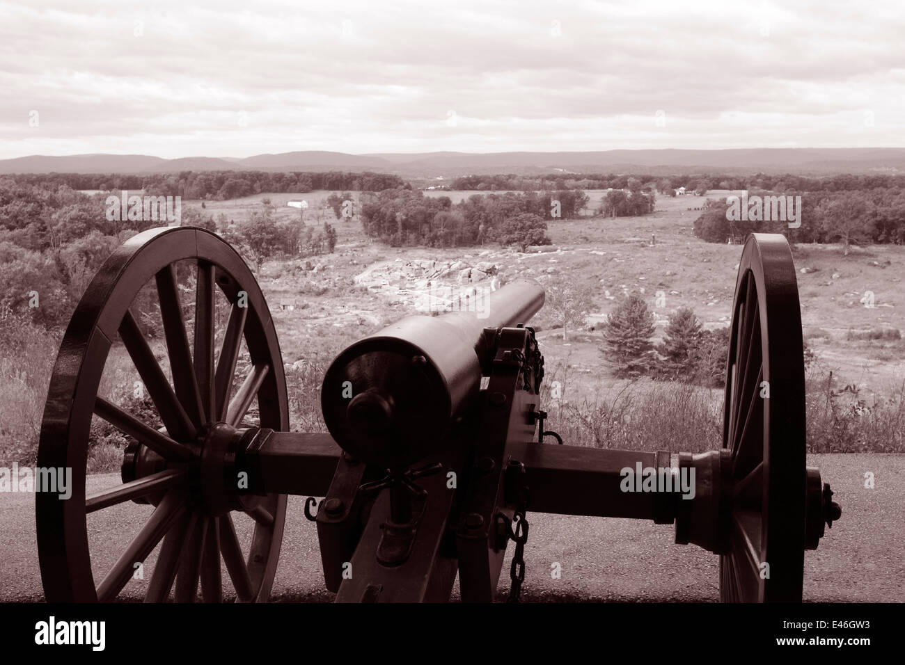 Union Army 10-pounder Parrott Rifle cannon on Little Round Top. Devil's ...