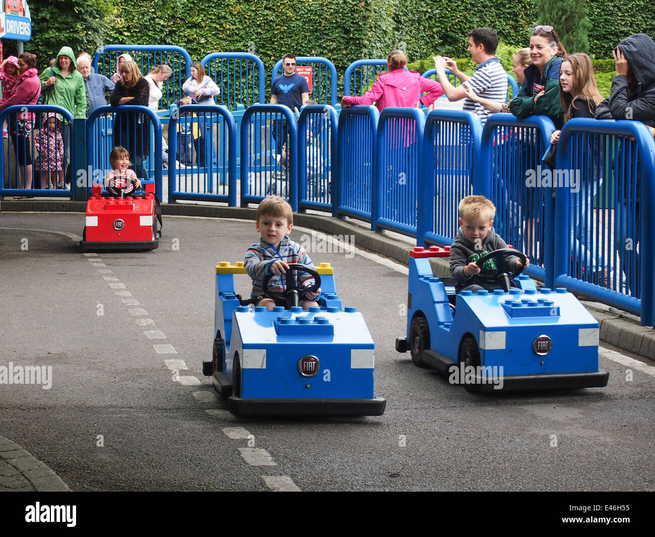 children driving the L-Drivers cars at Legoland Windsor Stock Photo - Alamy