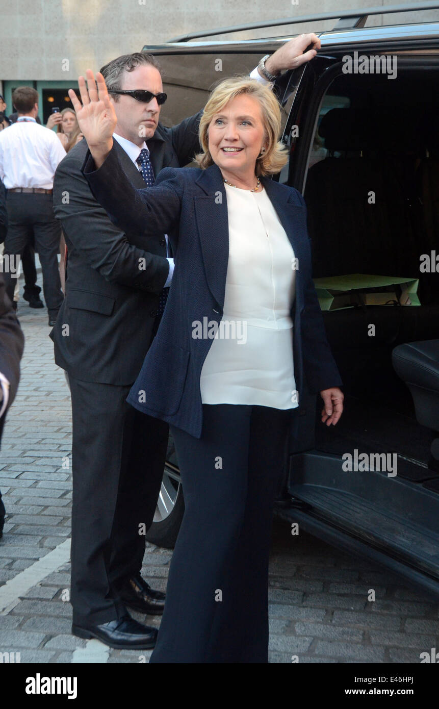 Hillary clinton 2014 hi-res stock photography and images - Alamy