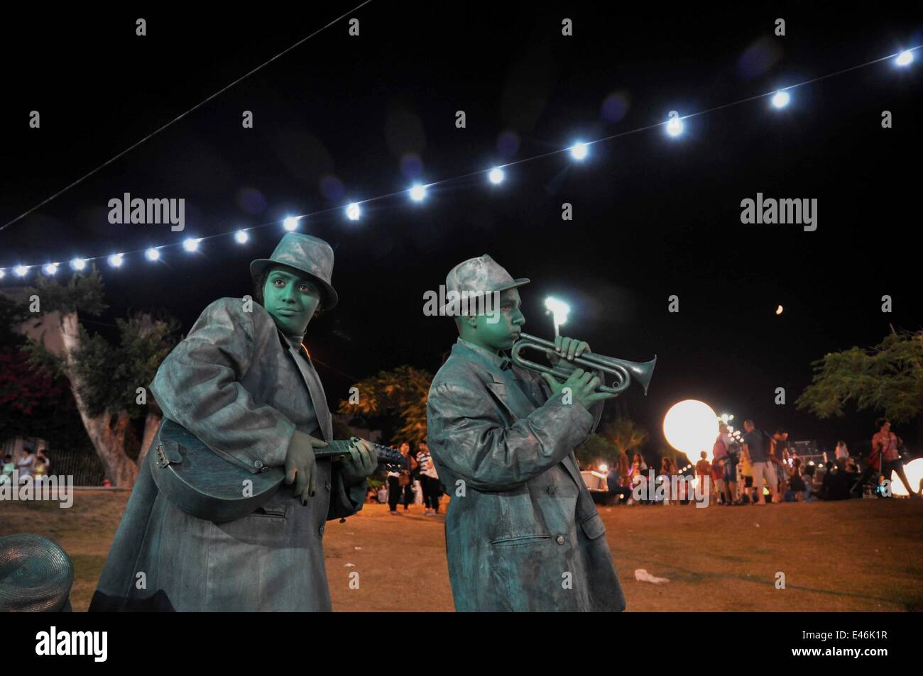 Rechovot, Israel. 3rd July, 2014. The performers of street art during ...