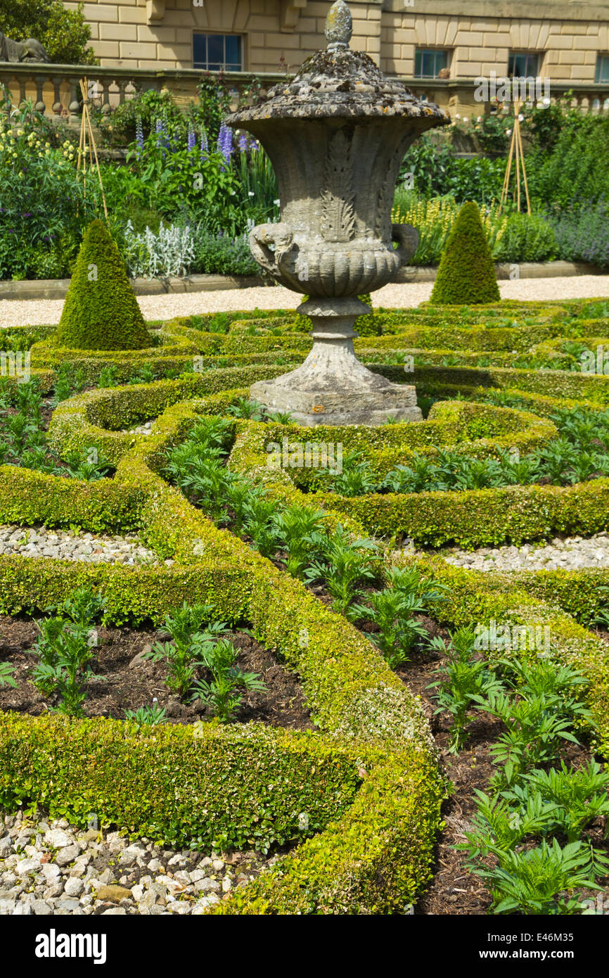 Beautiful geometrical design formal garden hi-res stock photography and ...