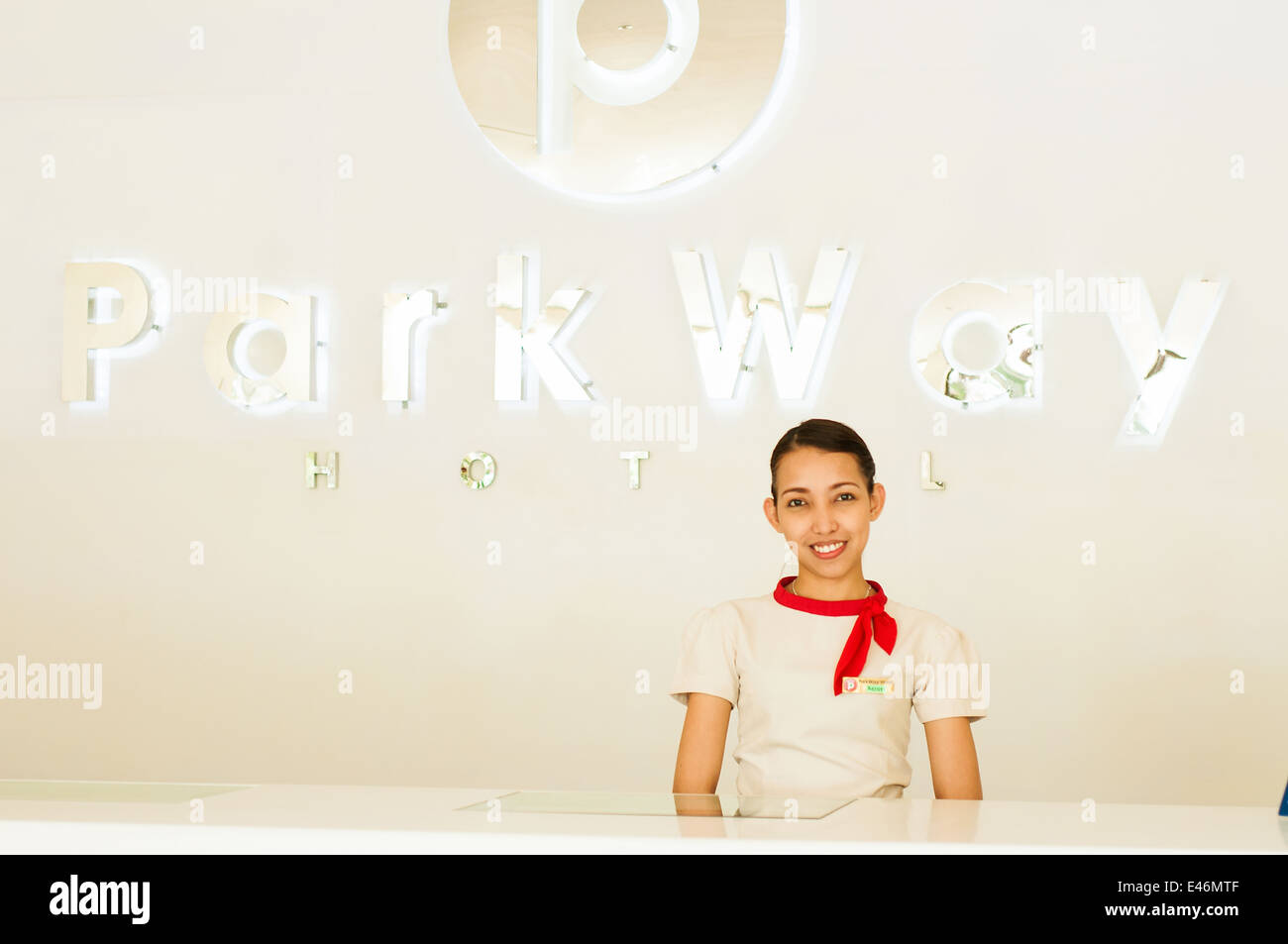 Asia hotel receptionist hi-res stock photography and images - Alamy