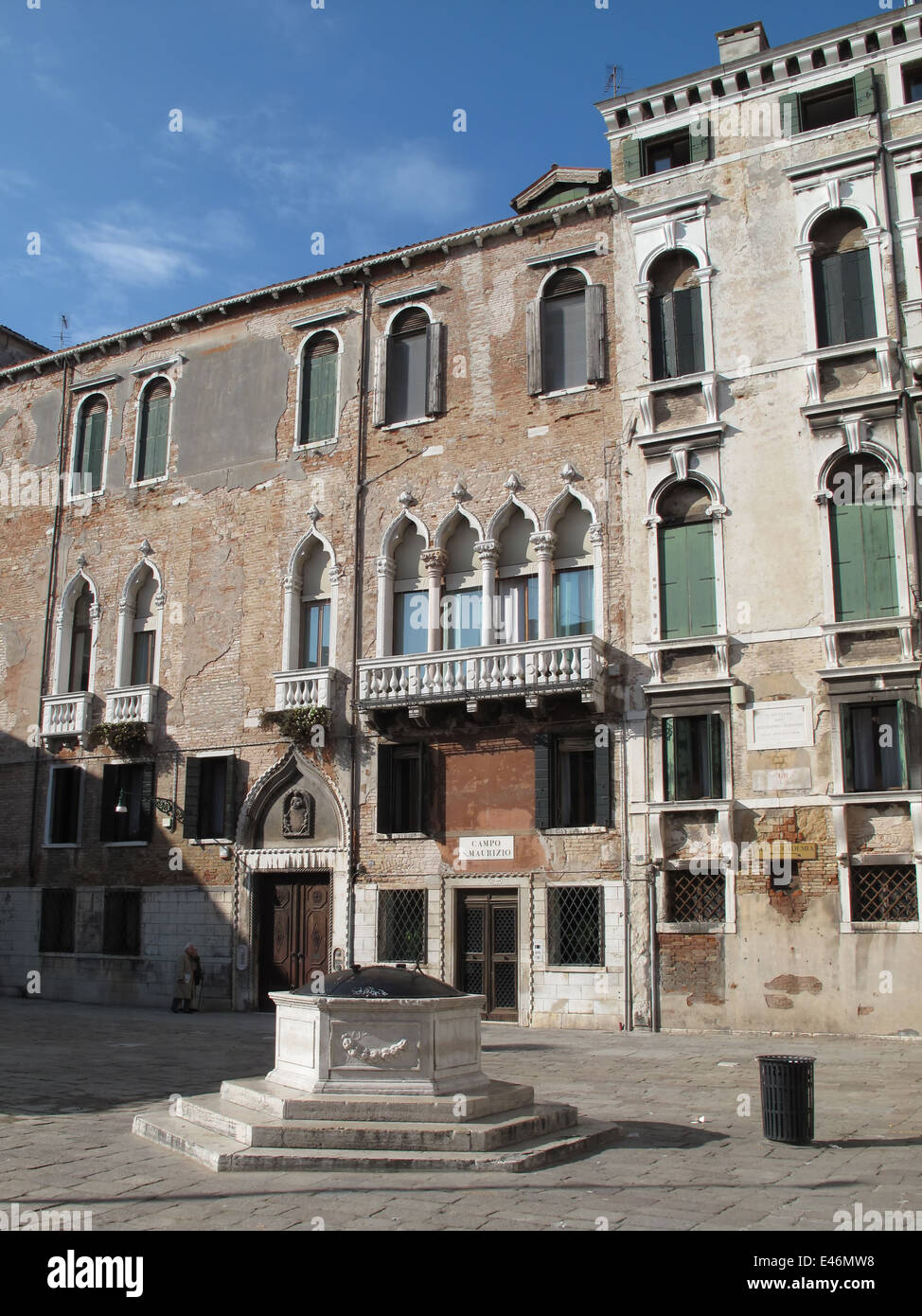 Historic buildings in Venice, Italy Stock Photo - Alamy