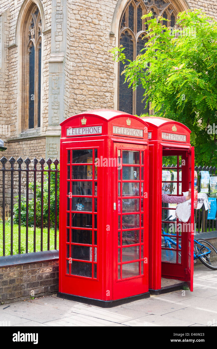 Red bt telephone boxes hi-res stock photography and images - Alamy