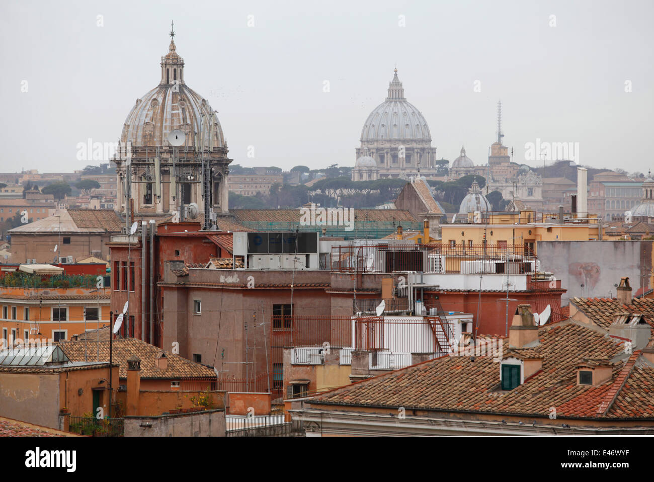 Altar view hi-res stock photography and images - Alamy