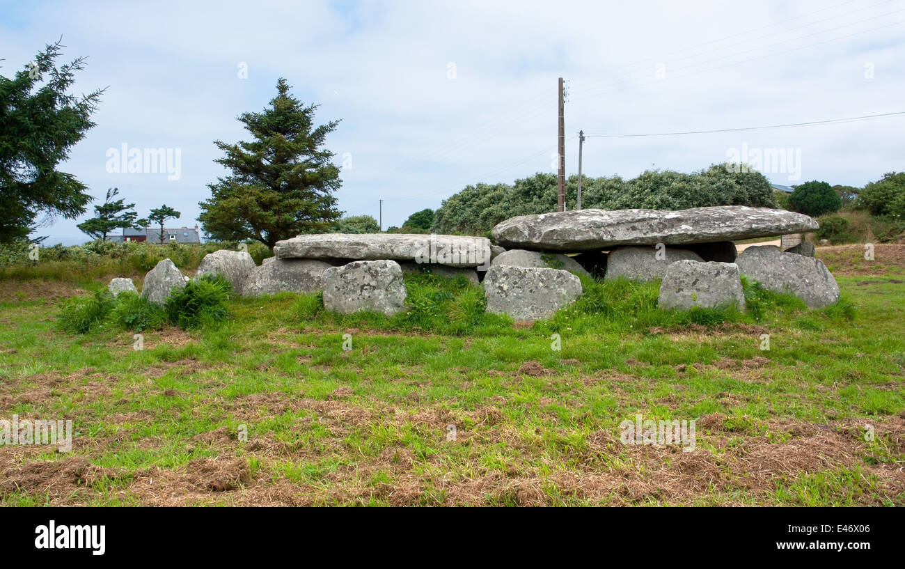 Gallery grave at Ile-Grande in Brittany, France Stock Photo - Alamy