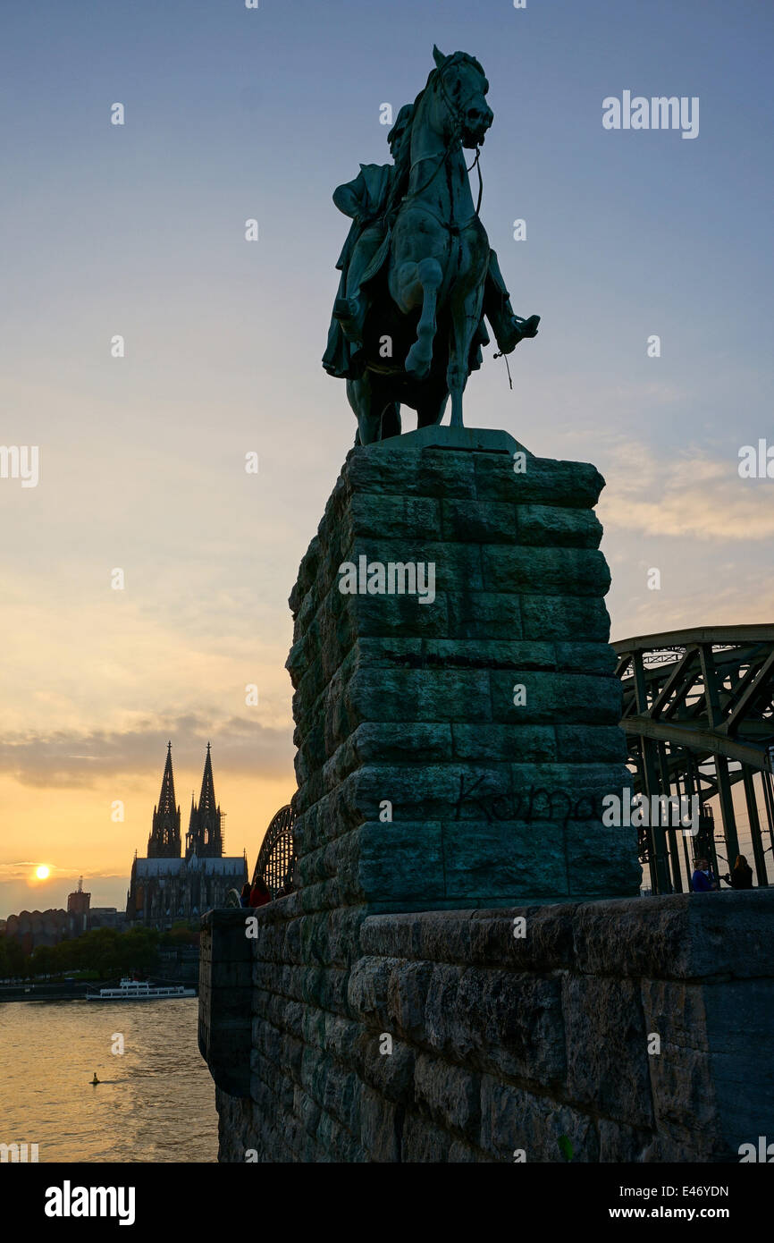 Germany: Kaiser Wilhelm I. statue in front of Hohenzollern Bridge and ...