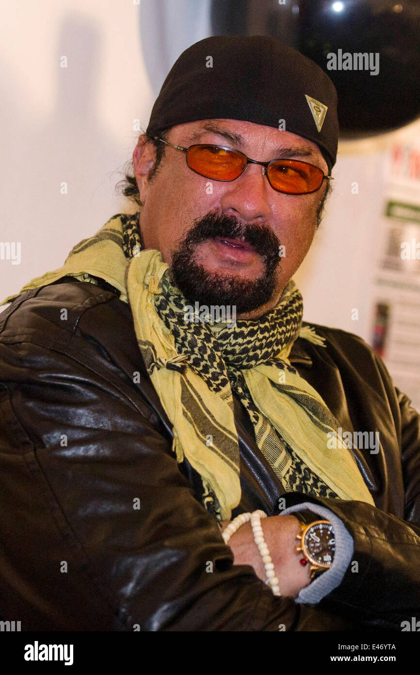 Steven seagal hi-res stock photography and images - Alamy