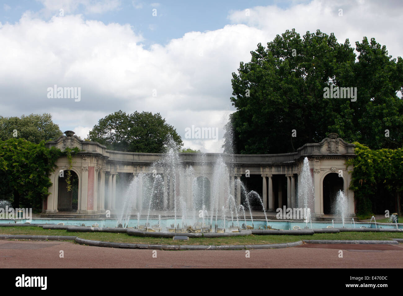 Garden, Grass, Park, Fountain, Water, Bilbao, Bilbo, Biscaye, Basque ...