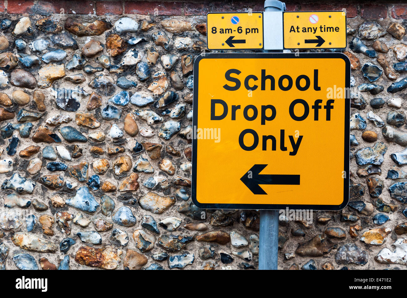 School warning road sign signs hi-res stock photography and images - Alamy