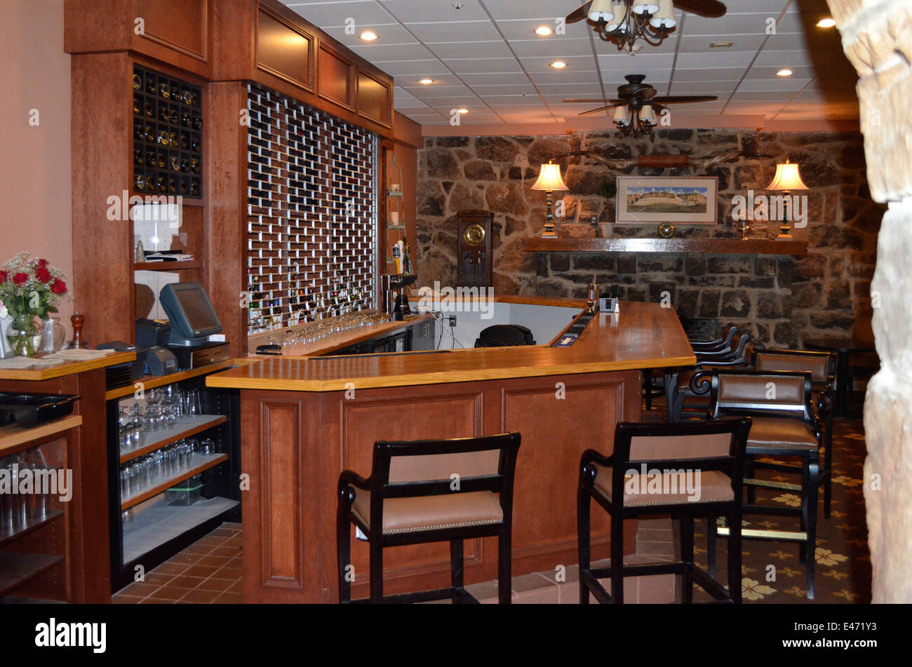 Bar at Mountain Lake Lodge Stock Photo - Alamy