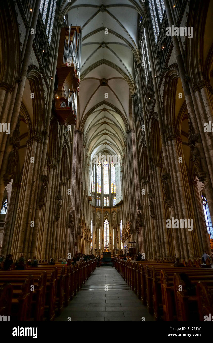 Cologne Cathedral Interior Altar Stock Photos & Cologne Cathedral ...