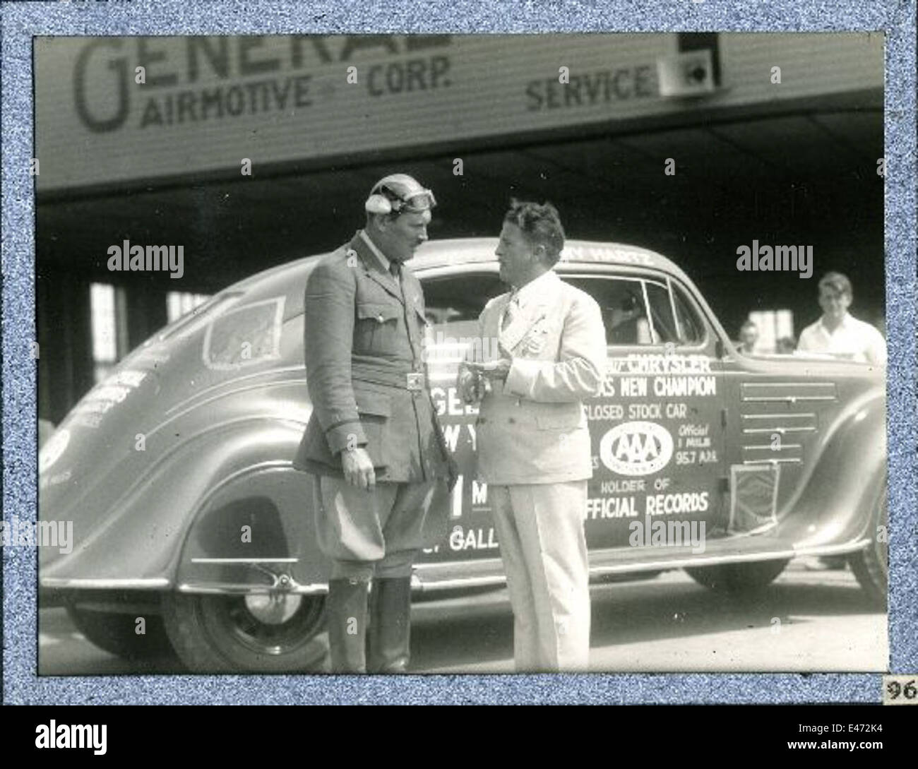 Roscoe Turner, a famed American air racer, is known for his partnership ...