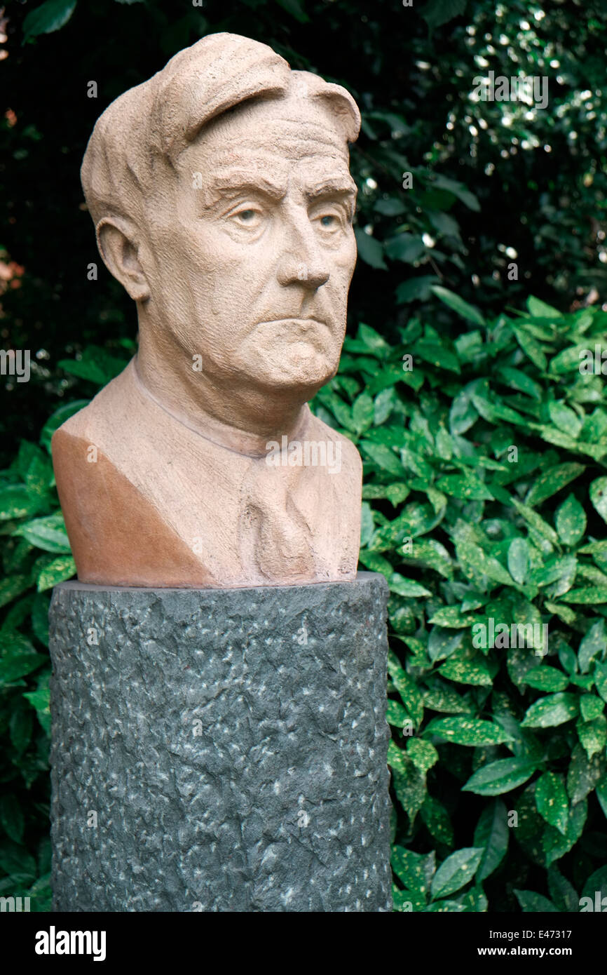 Ralph Vaughan Williams Memorial Stock Photo - Alamy