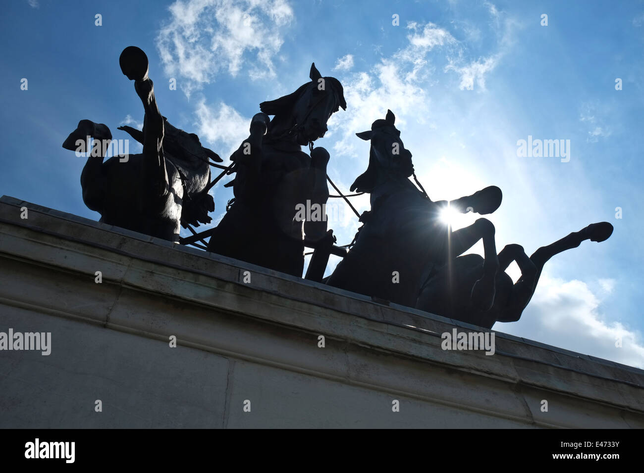 Imperial quadriga hi-res stock photography and images - Alamy