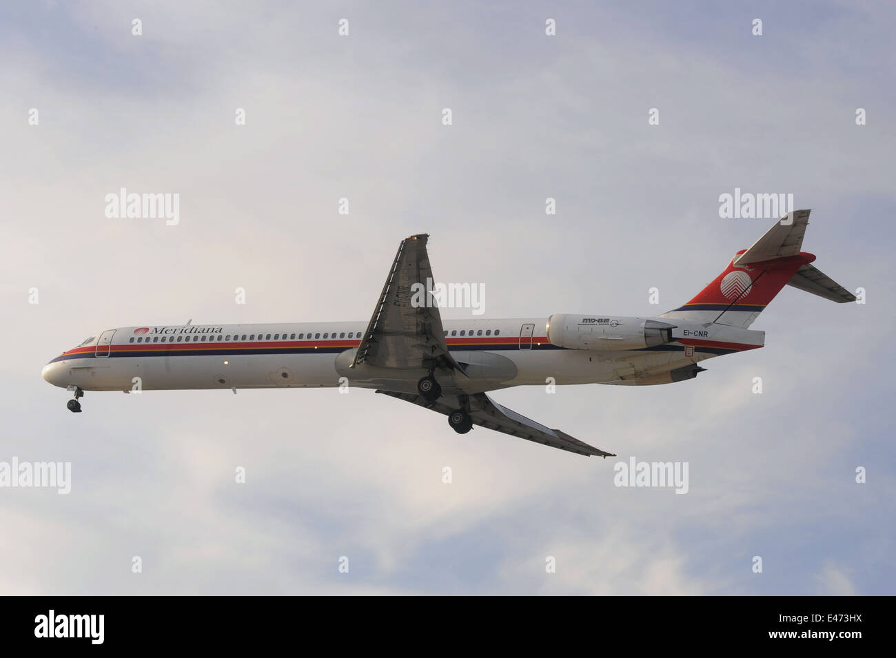Mcdonnell douglas md 82 hi-res stock photography and images - Alamy