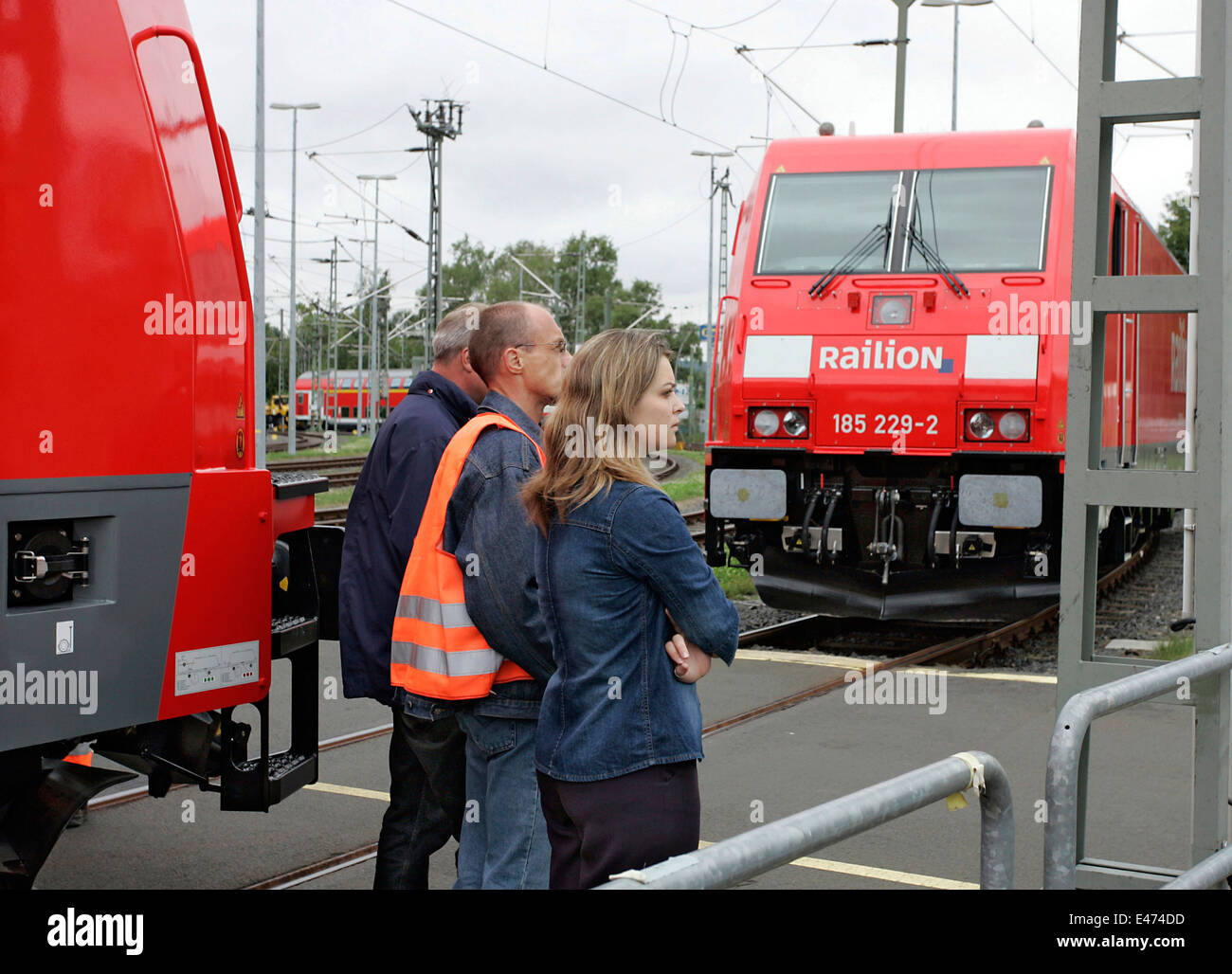 Bombadier trains hi-res stock photography and images - Alamy