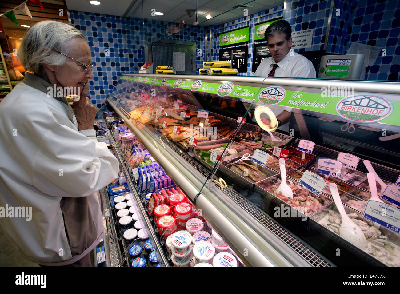 Tengelmann hi-res stock photography and images - Alamy