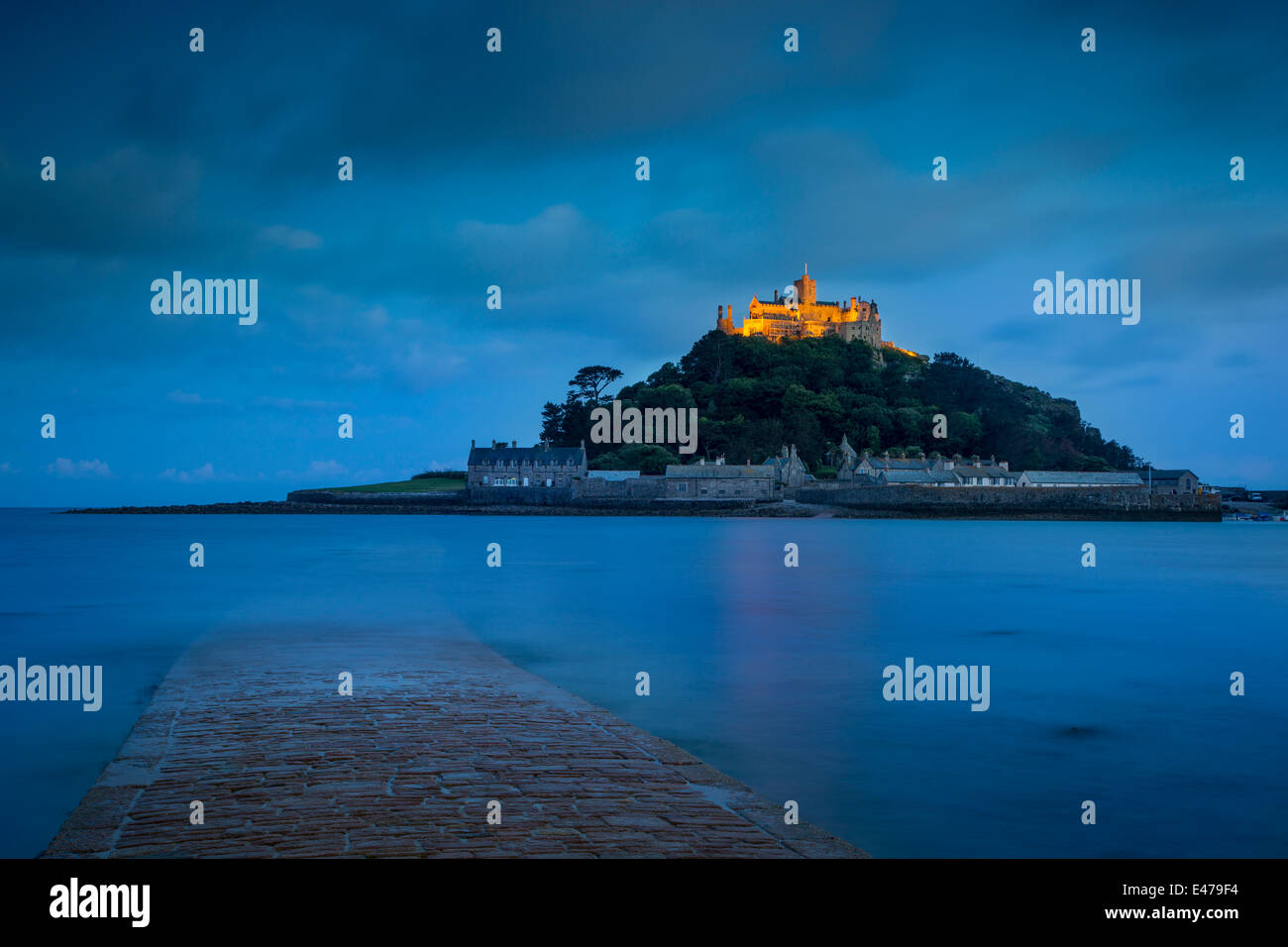 Twilight over saint michaels mount hi-res stock photography and images ...