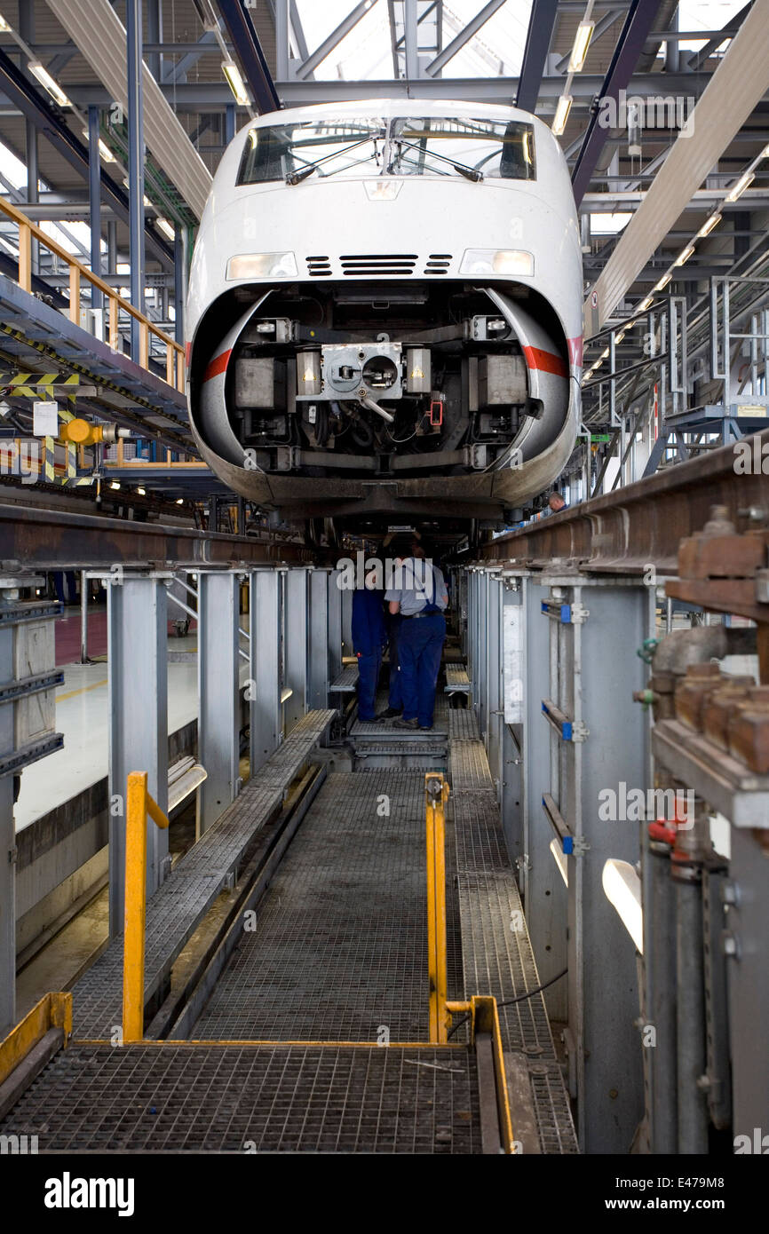 Intercity train maintenance facility hi-res stock photography and ...