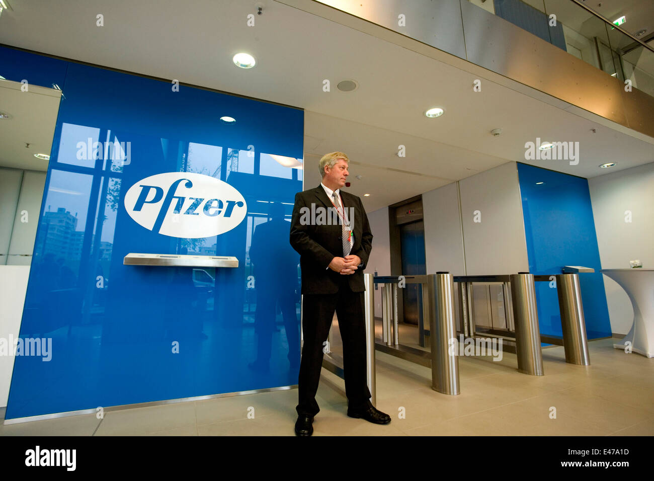 Pfizer headquarters hi-res stock photography and images - Alamy