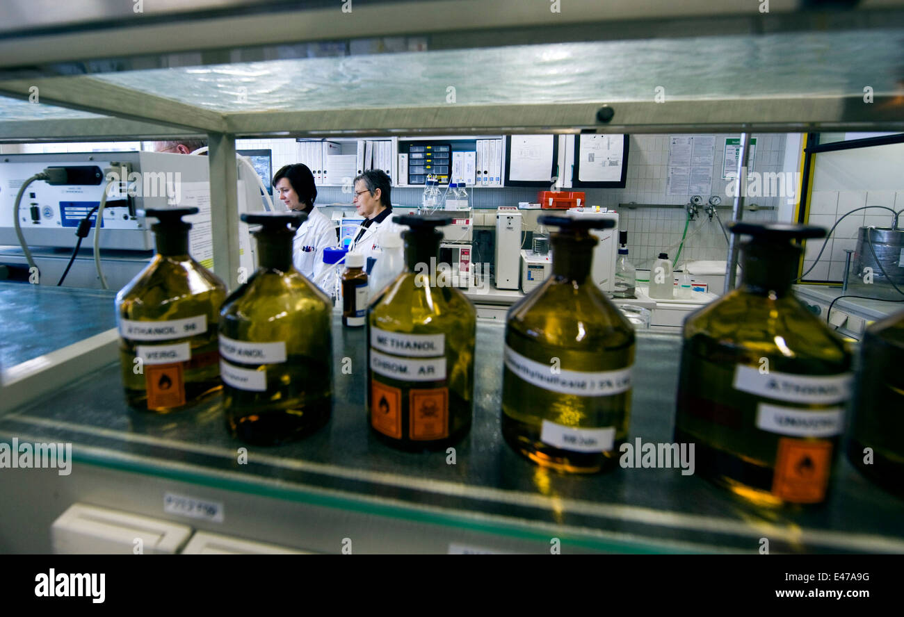 Laboratory site hi-res stock photography and images - Alamy