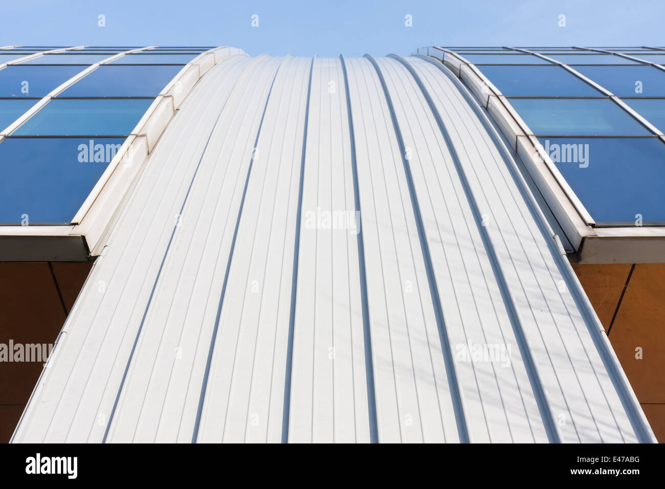 Office front facade and roof hi-res stock photography and images - Alamy