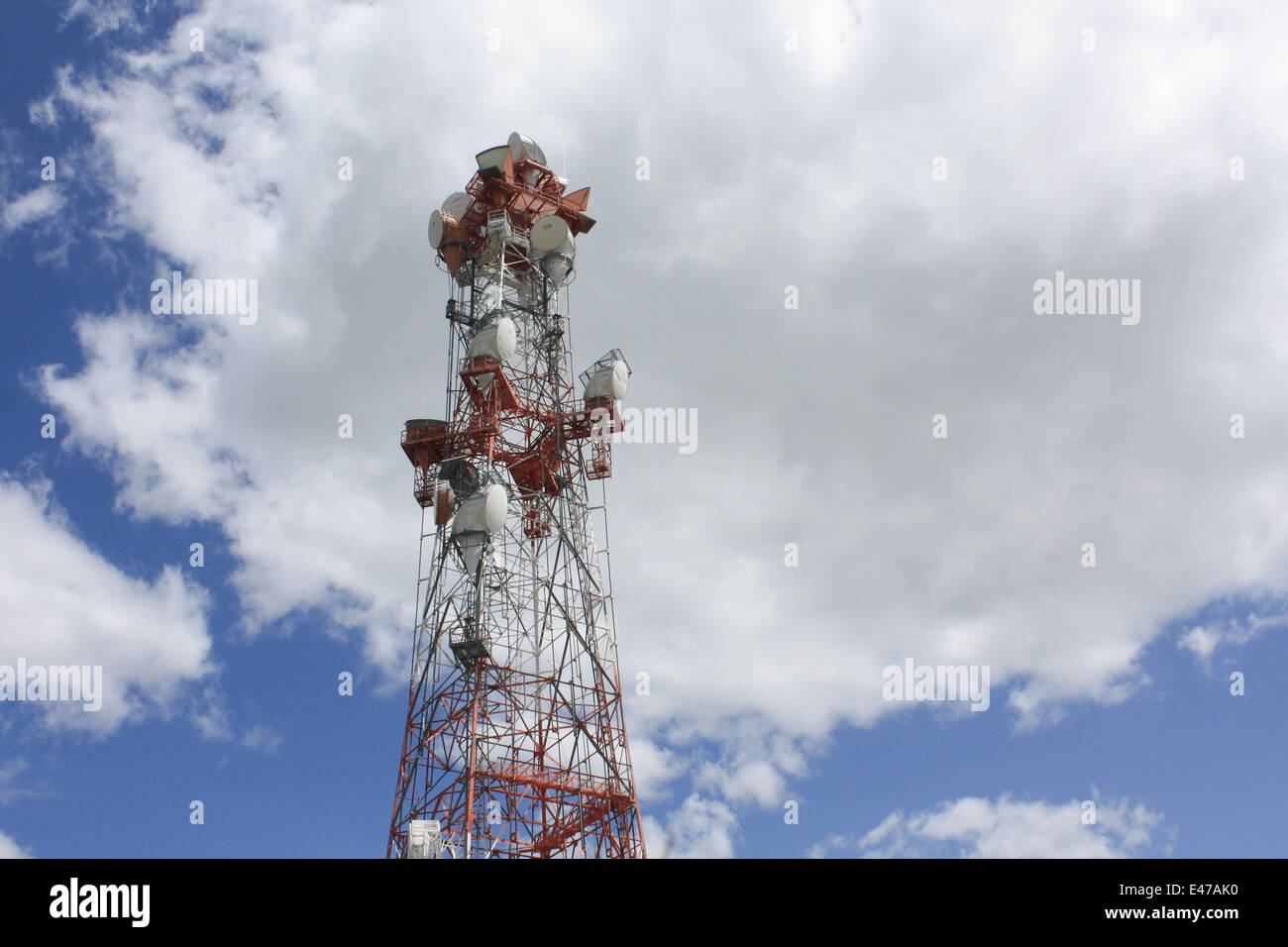 Broadcast tower hi-res stock photography and images - Alamy