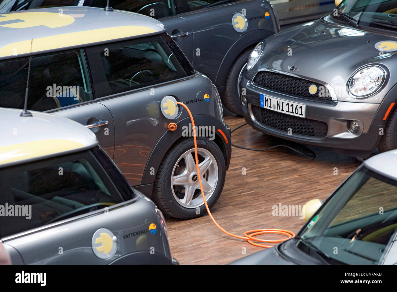 Bmw electric cars hi-res stock photography and images - Alamy