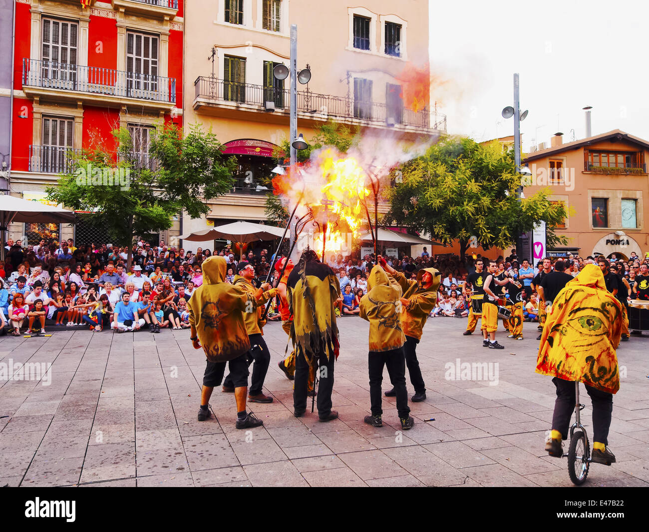 Festa Mayor de Terrassa 2013 - Catalan Party with many Traditional ...