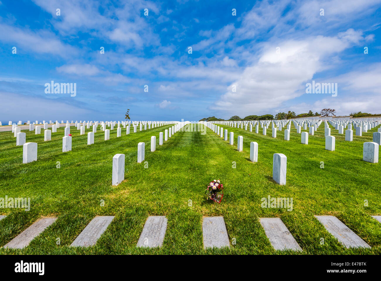 Fort rosecrans military cemetery hi-res stock photography and images ...