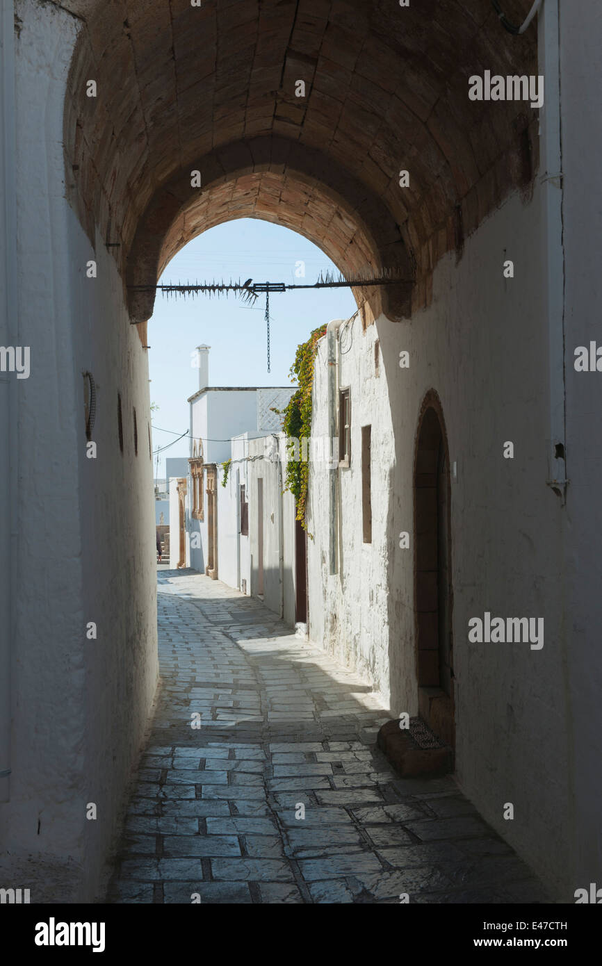Griechenland, Rhodos, Lindos, Gasse in der Altstadt Stock Photo - Alamy