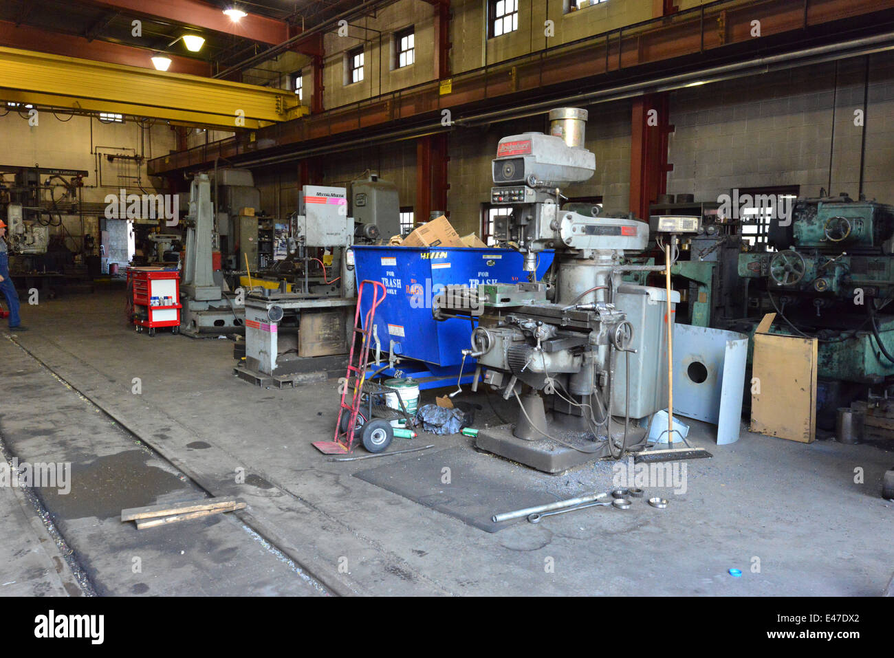 Engineering railway appliances hi-res stock photography and images - Alamy