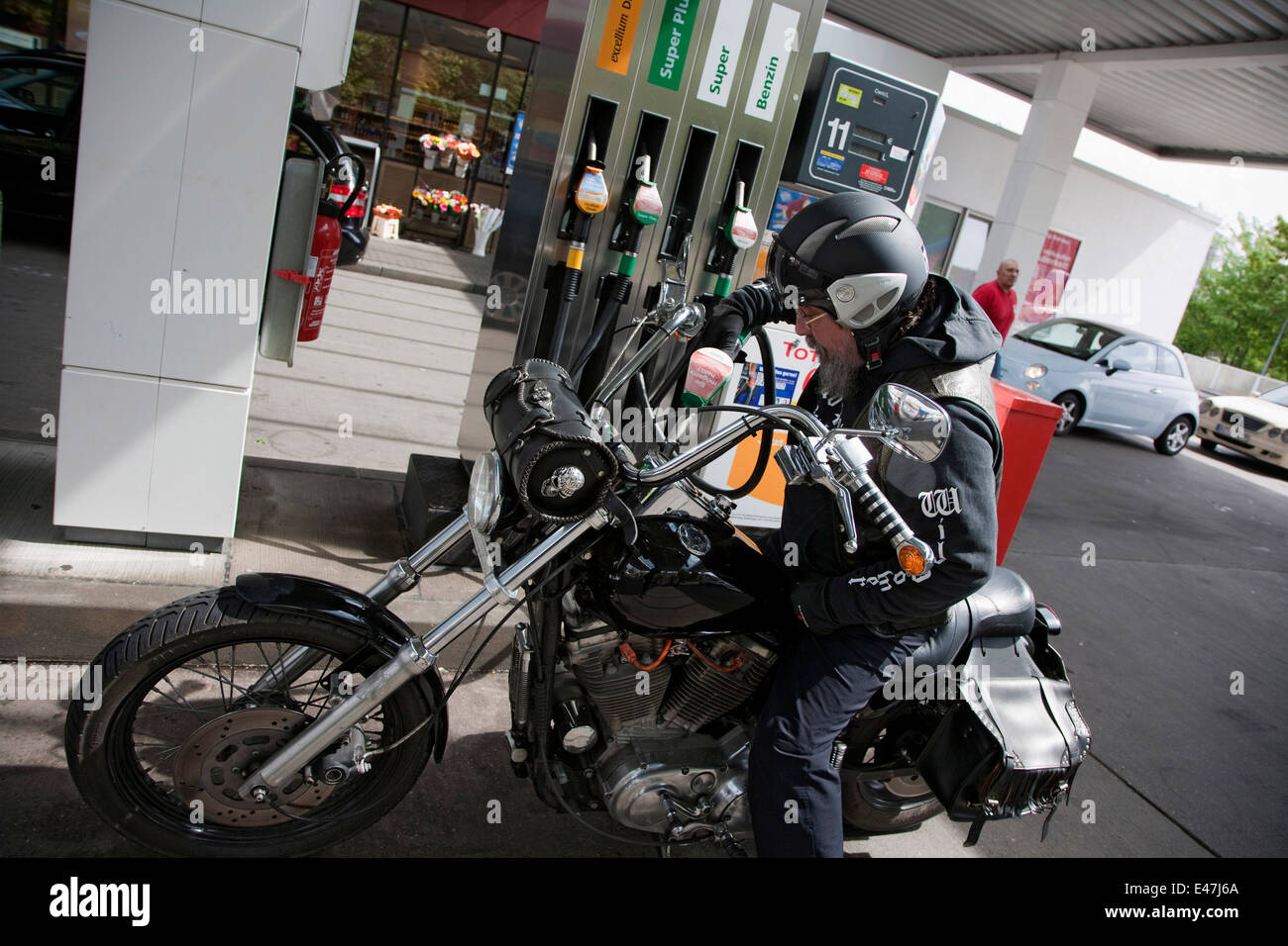 Motorcyclist motorcyclist hi-res stock photography and images - Alamy