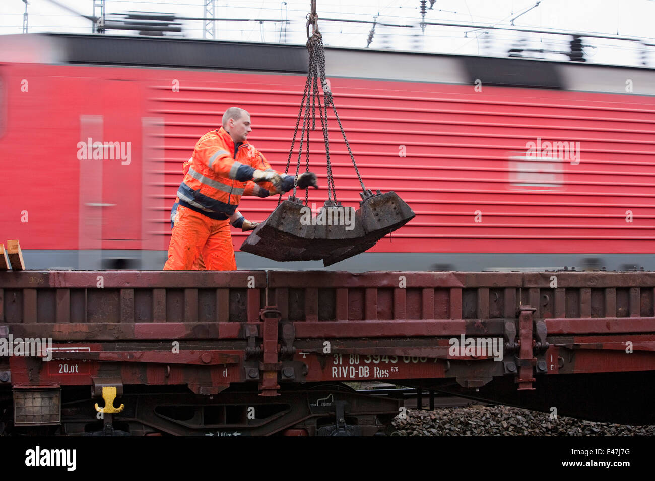 Railway rack workers hi-res stock photography and images - Alamy
