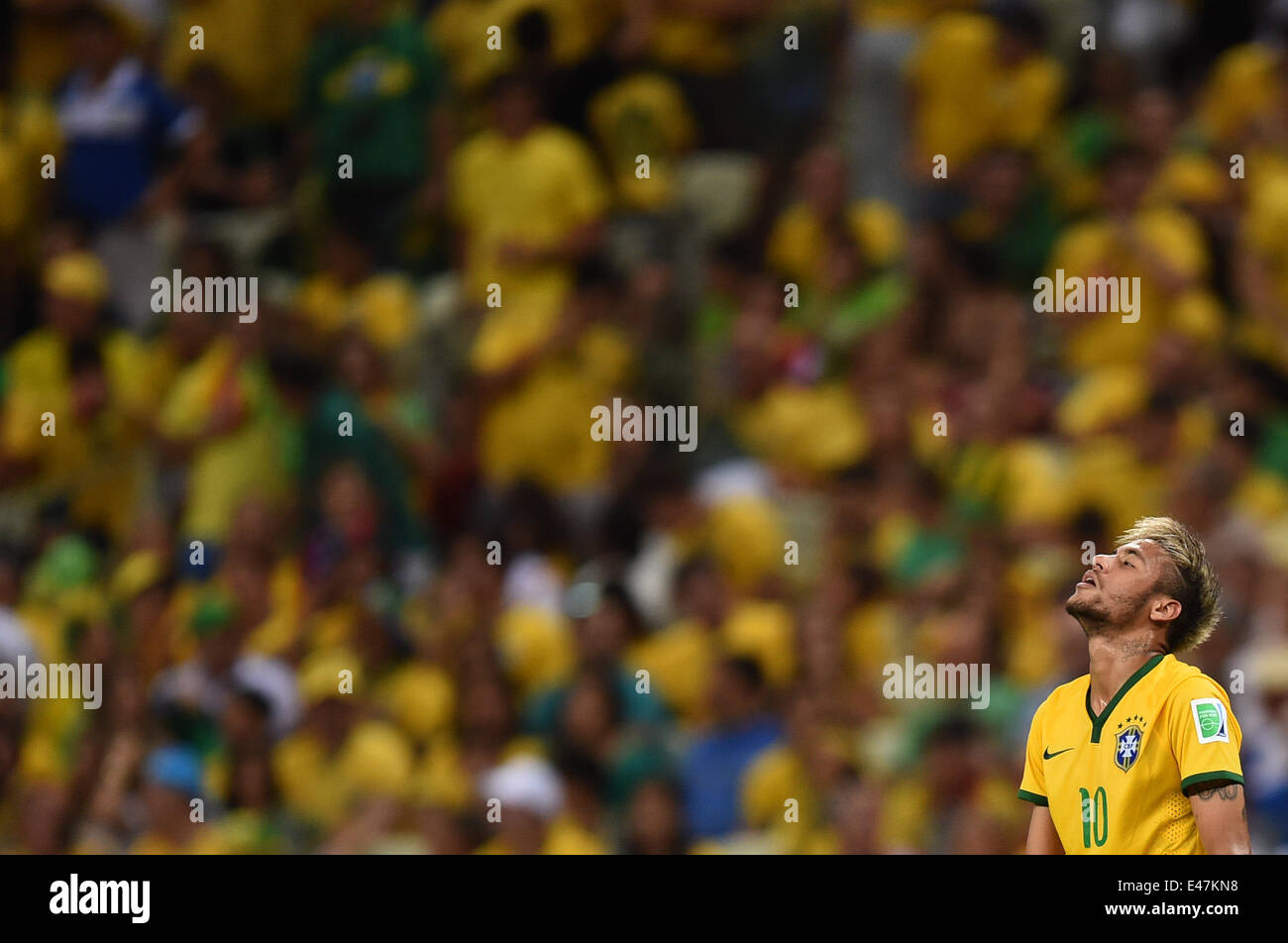 World cup 2014 brazil neymar hi-res stock photography and images - Alamy