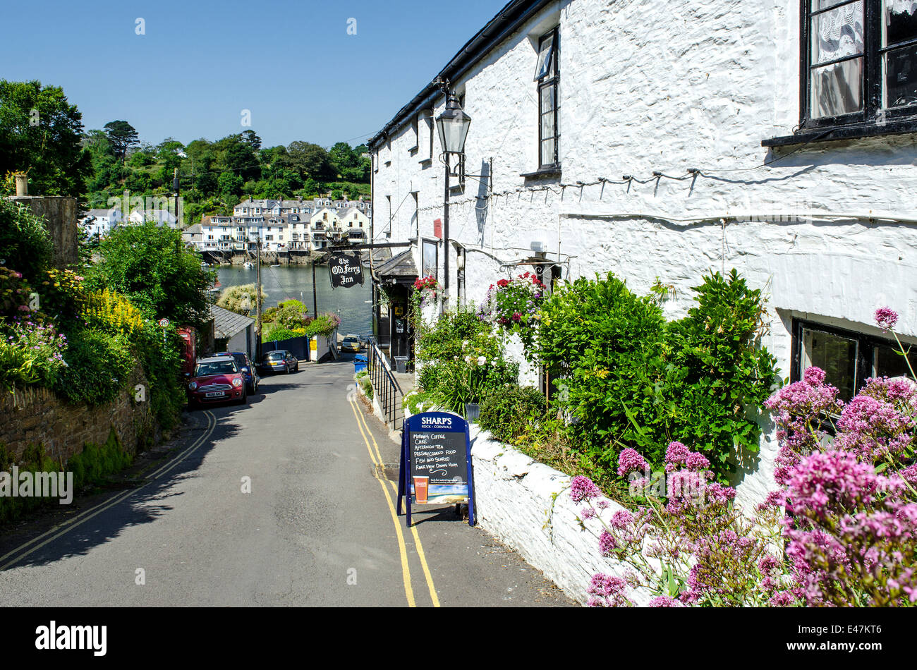 the " old ferry inn " at bodinnick in cornwall, uk Stock Photo - Alamy