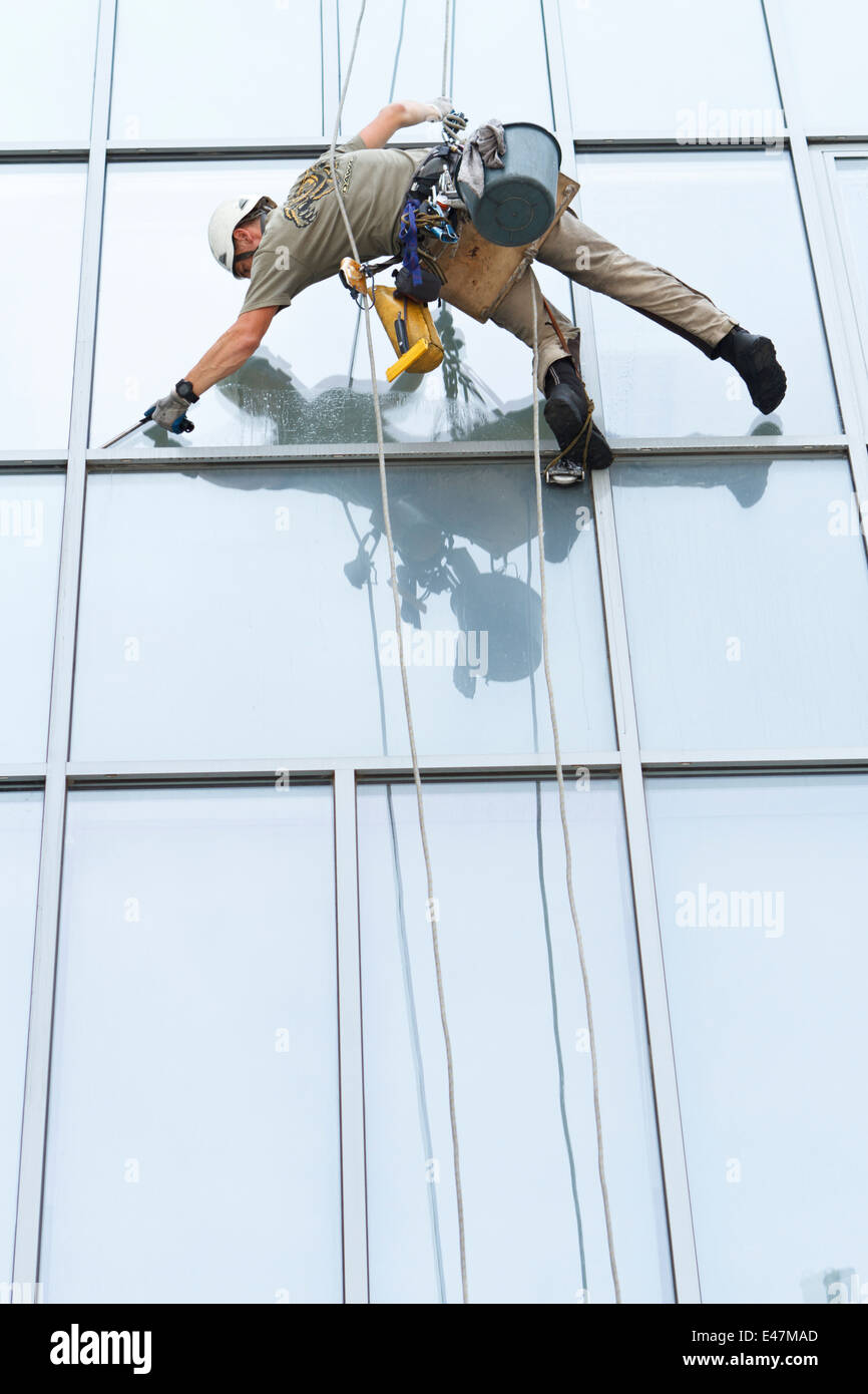 Worker window hi-res stock photography and images - Alamy