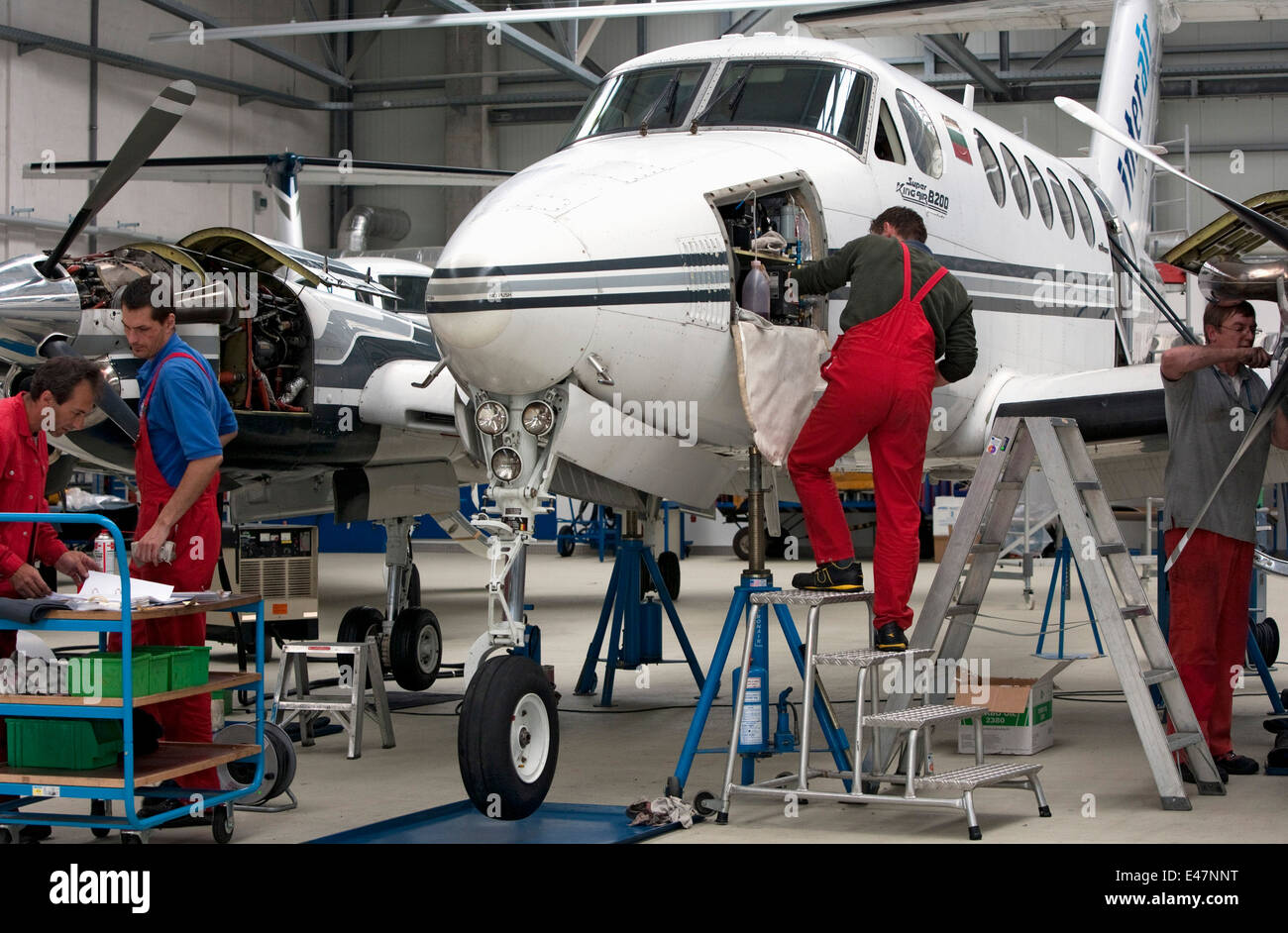 Lufthansa gmbh hi-res stock photography and images - Alamy