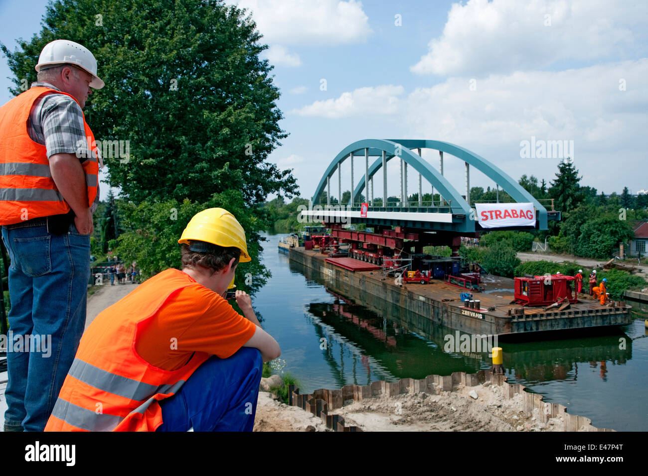 Warming Up a railway bridge Stock Photo - Alamy