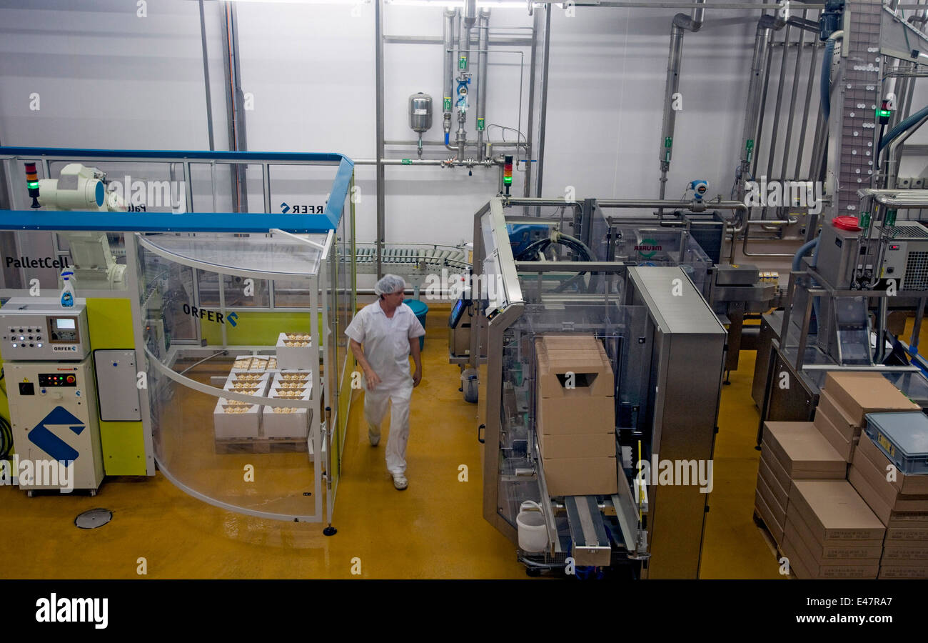 Dairy glass gmbh hi-res stock photography and images - Alamy