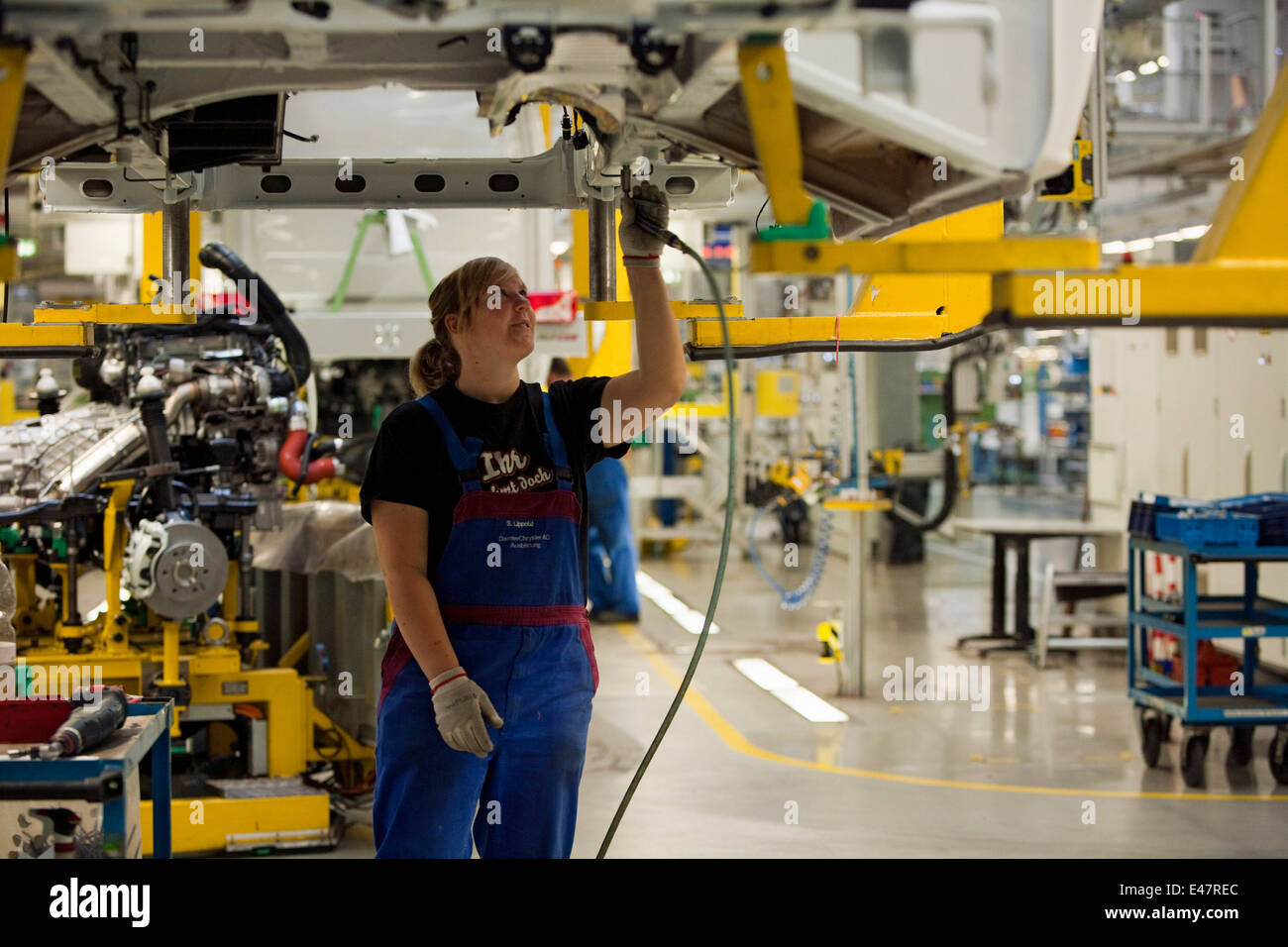Mercedes-Benz Sprinter production Stock Photo - Alamy