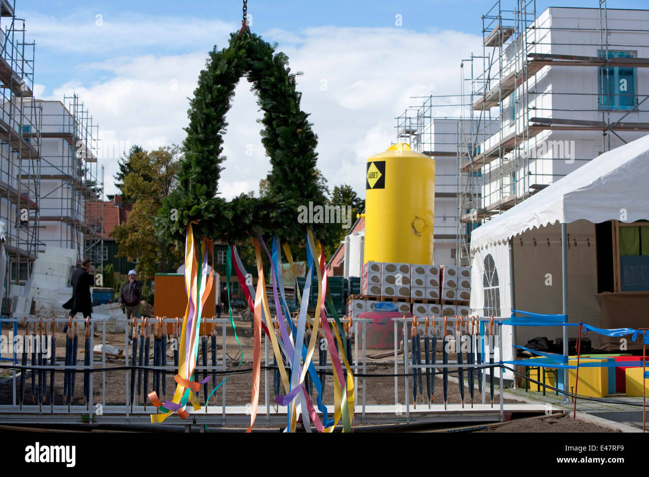 Directional crown hi-res stock photography and images - Alamy