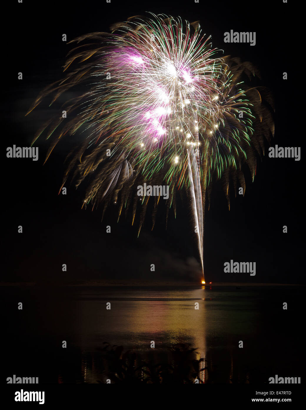 4th of July fireworks over the water at Lincoln City, Oregon Stock ...