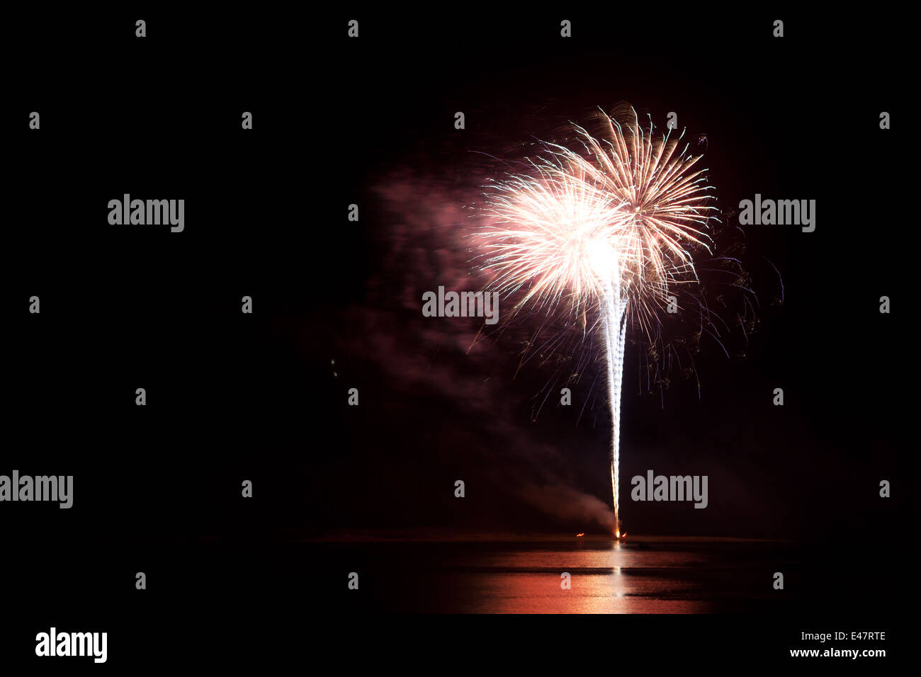 4th of July fireworks over the water at Lincoln City, Oregon Stock ...