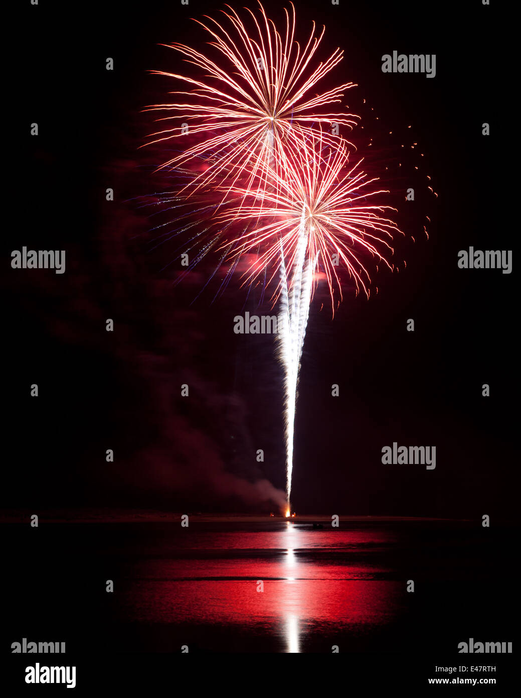 4th of July fireworks over the water at Lincoln City, Oregon Stock ...