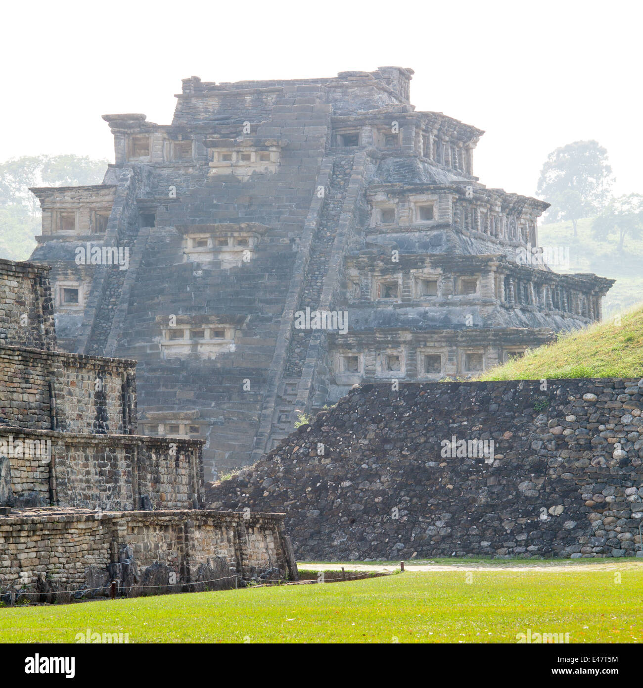 Pyramid of the Niches in late afternoon light, Tajin, Veracruz, Mexico ...