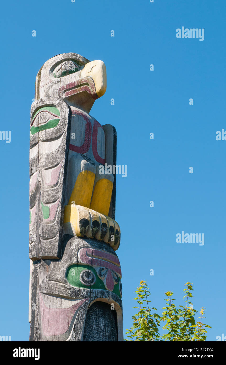 First nations art eagle hi-res stock photography and images - Alamy